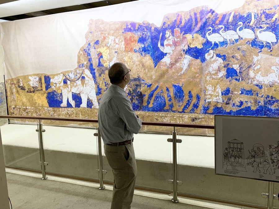 US Ambassador Jonathan Henick pays visit to Afrasiab Museum which ...
