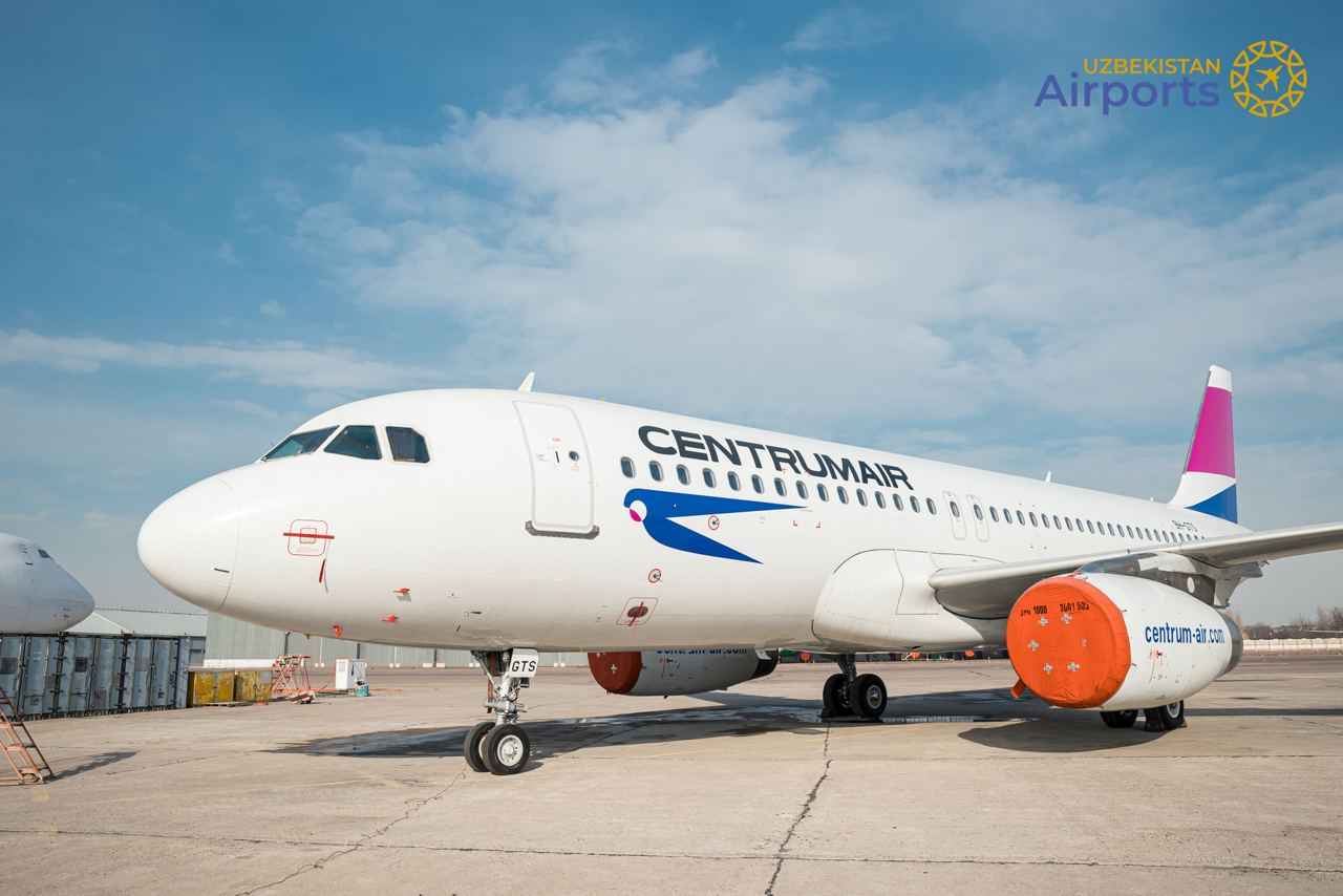 Tashkent airport welcomes new airplane of domestic low-coster Centrum Air