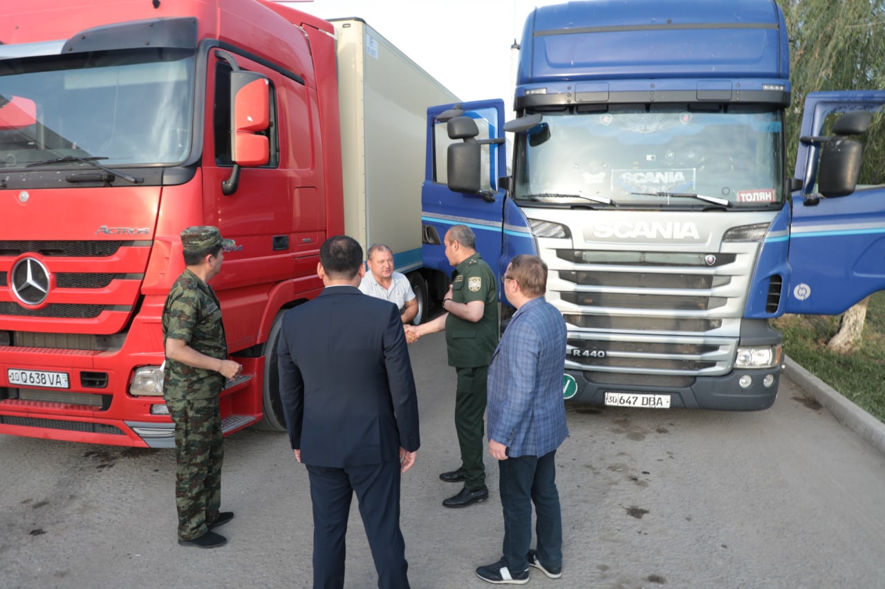 O‘zbekiston—Qozog‘iston chegara o‘tkazish punktlarida tirbandliklarni ...